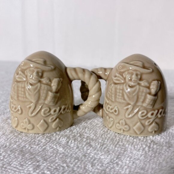 Vintage | Kitchen | Vintage Kelvins Treasured Beige Ceramic Salt Pepper ...